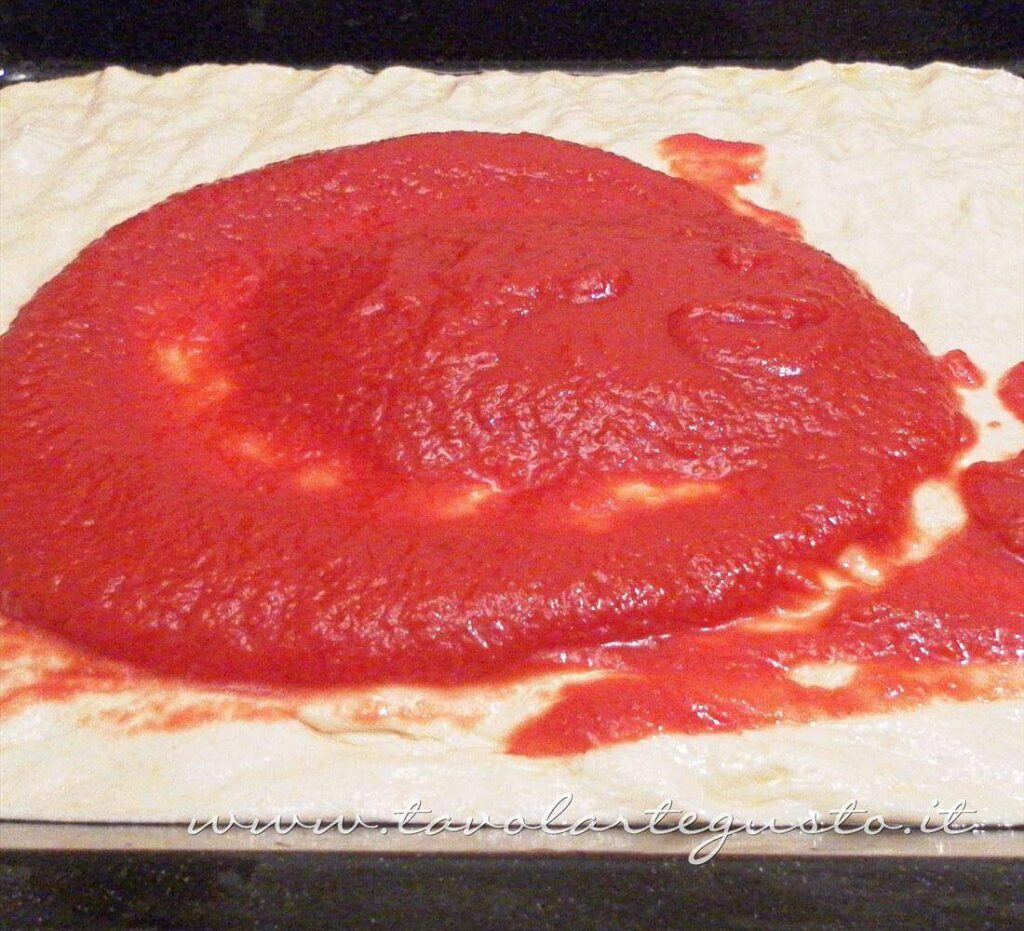 Pizza Marinara classica - Ricetta Pizza Marinara Tavolartegusto