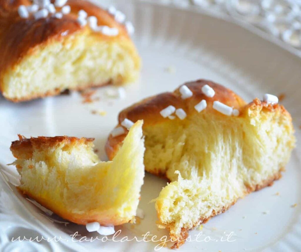 Trecce dolci -Trecce brioche - Ricetta Trecce dolci Tavolartegusto