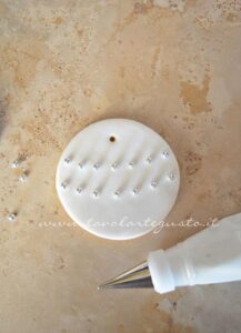 Biscotti di Natale decorati in Pasta di Zucchero - Ricetta