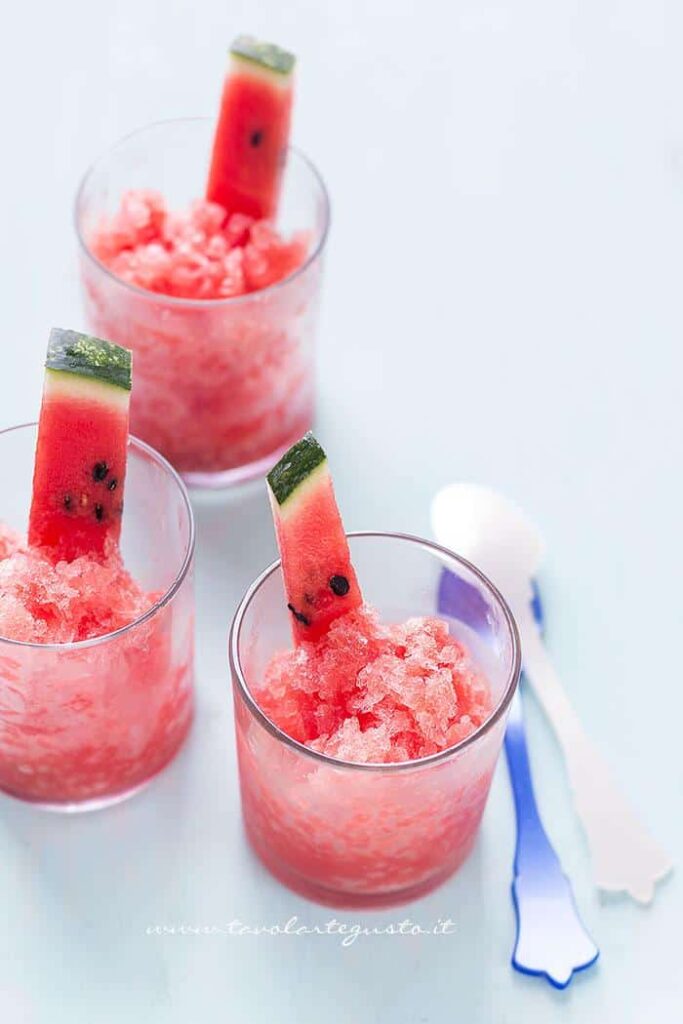 Granita di anguria, la Ricetta semplice da fare in casa!