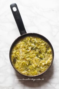 Riso e Verza, la Ricetta originale napoletana (cremoso e saporito)