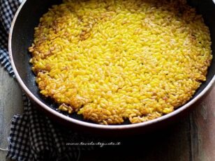 Riso al salto : la Ricetta milanese perfetta, veloce e facilissima!