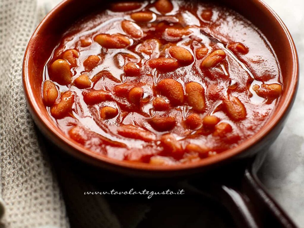 Fagioli all uccelletto: la Ricetta originale toscana con foto passo passo