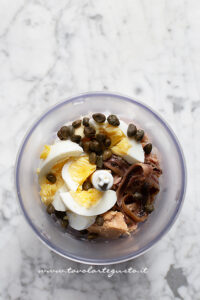 Salsa tonnata: la Ricetta originale piemontese (passo passo)