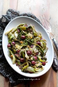 Scarola in padella : Ricetta originale napoletana di Tavolartegusto