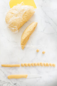 Pignolata messinese (glassata): Ricetta originale - Tavolartegusto